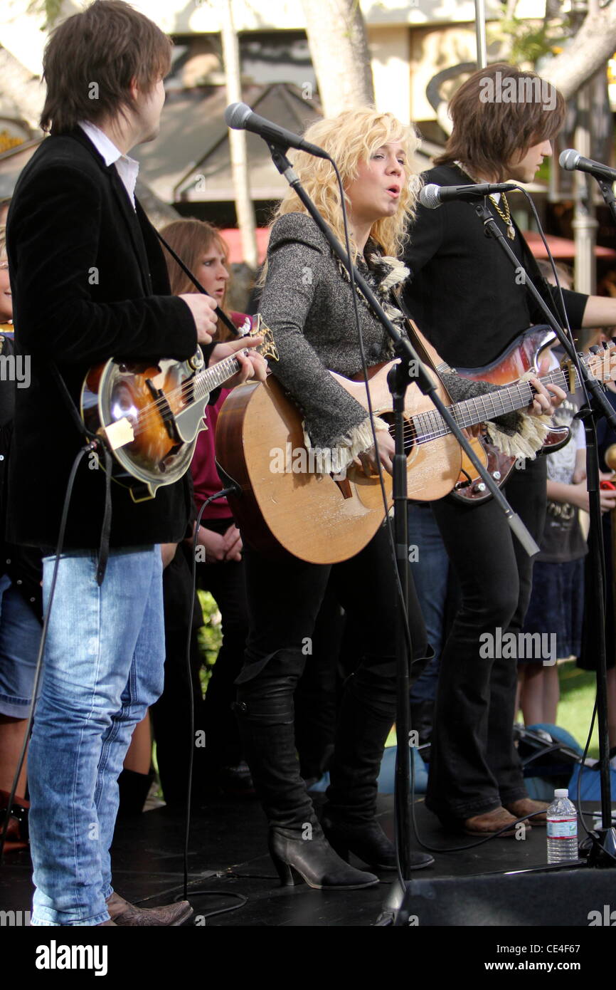 The Band Perry at The Grove for an interview and performance on the ...