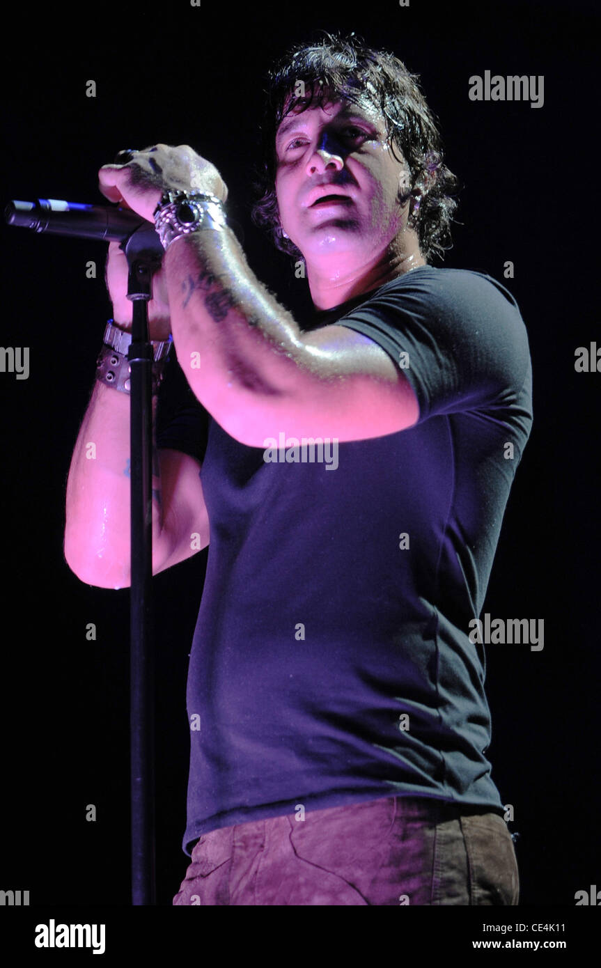 Scott Stapp Creed performs during the 'Full Circle' tour at the Cruzan ...