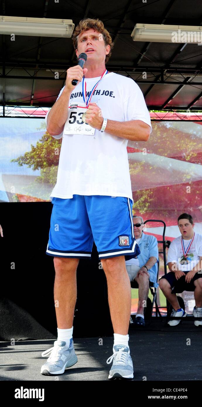 Anthony Shriver Joe Jonas iWin 5K Fun Run/Walk, benefiting Special ...