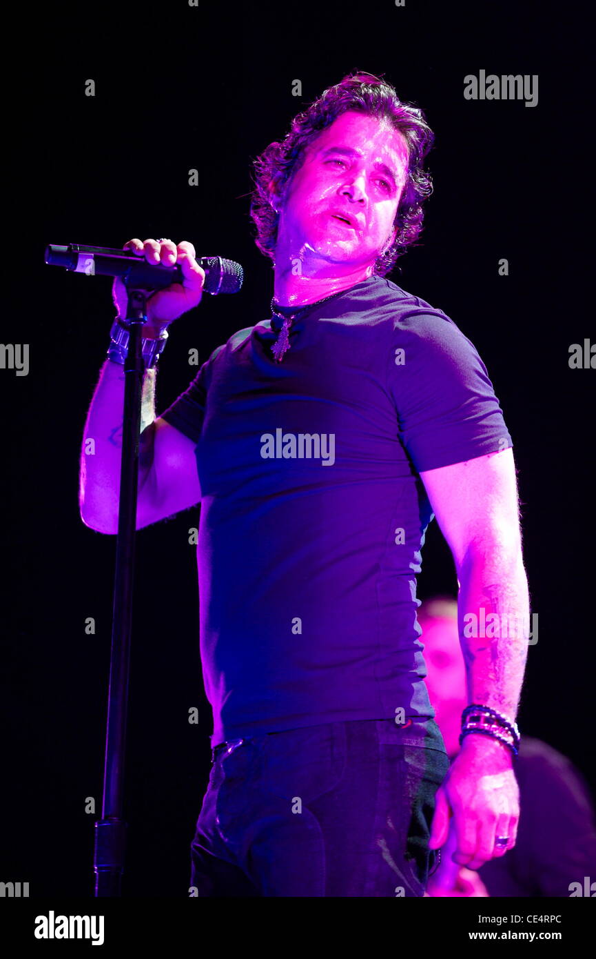 Scott Stapp Creed performing live in concert at the First Midwest Bank ...