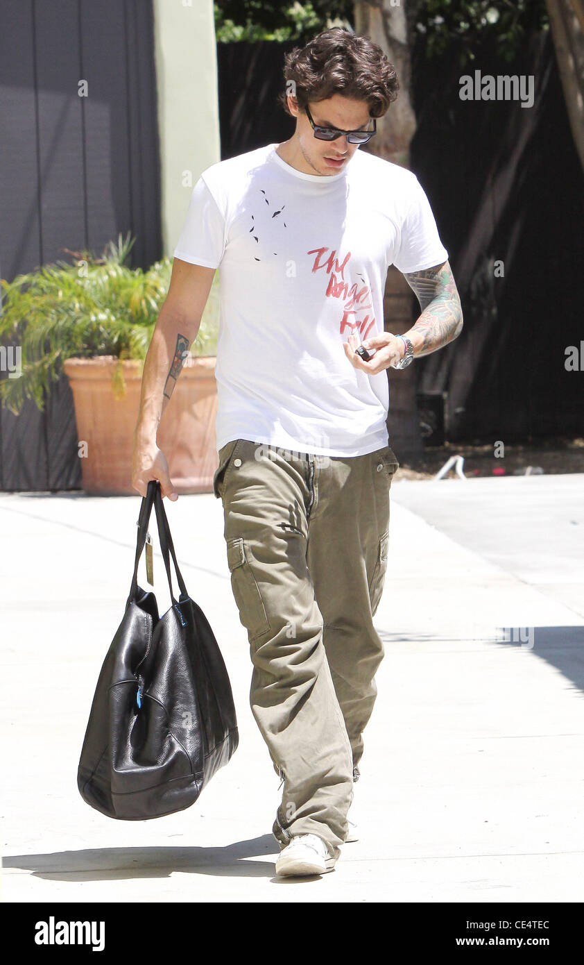 John Mayer is seen leaving the gym in West Hollywood. Los Angeles ...