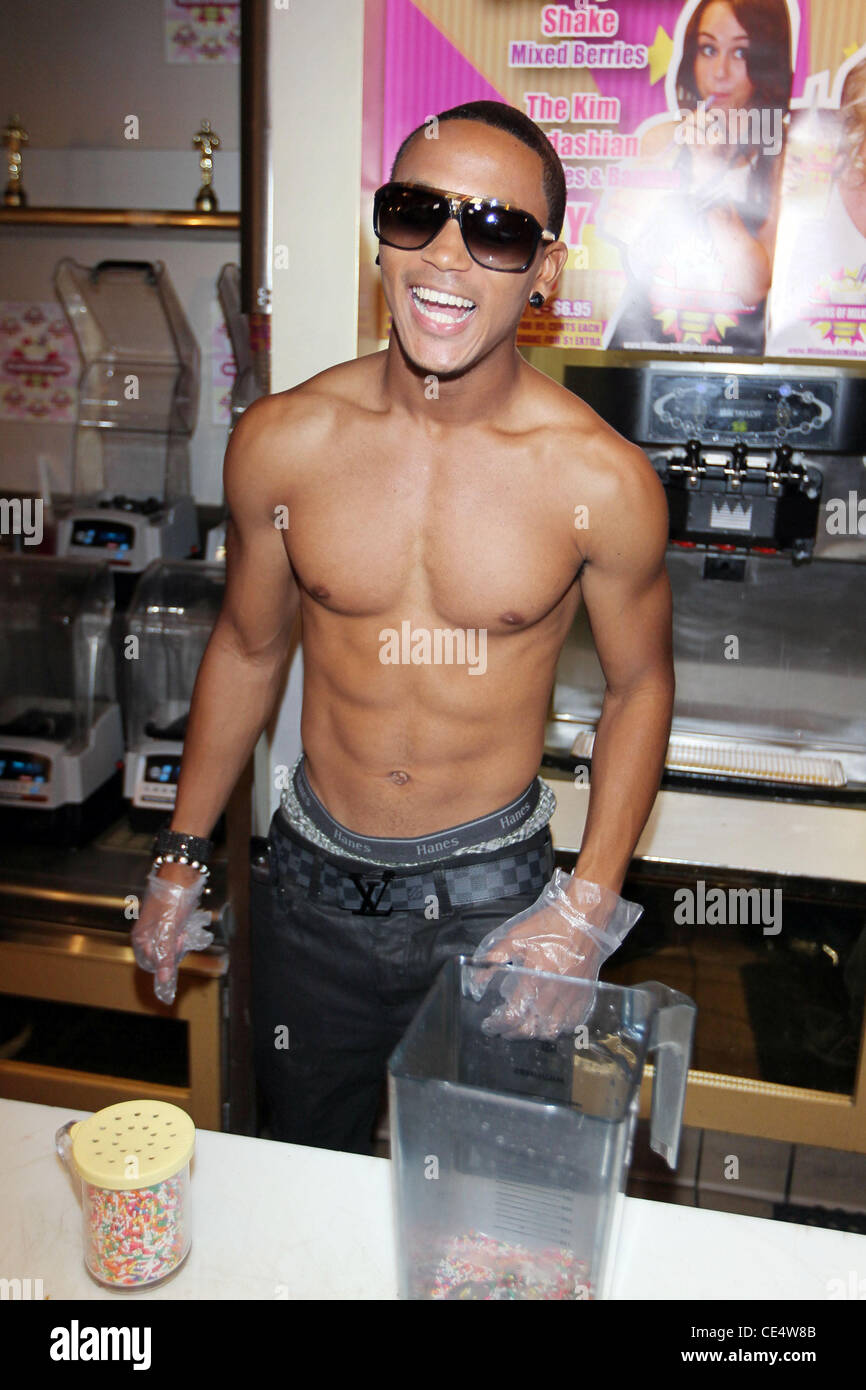 Romeo aka Percy Romeo Miller, Jr. Romeo celebrates his 21st birthday by ...