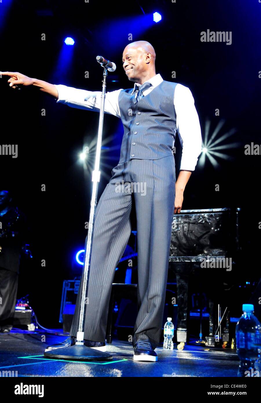 Kem performs live during the Budweiser Superfest at American Airlines ...