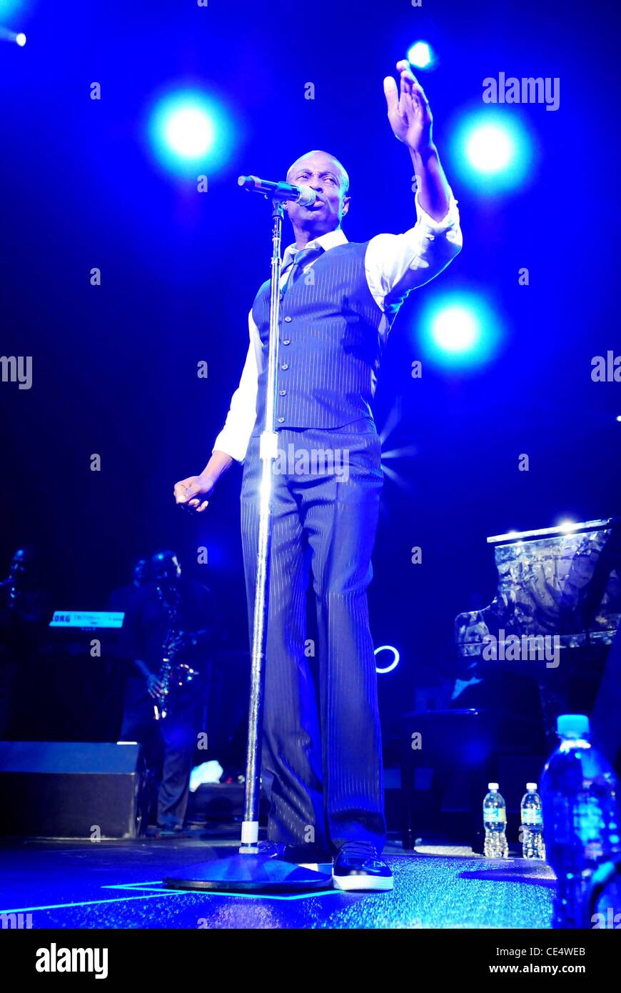 Kem performs live during the Budweiser Superfest at American Airlines ...