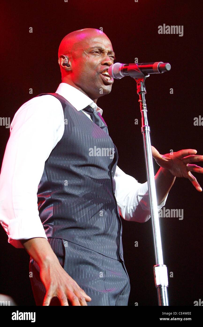 Kem performs live during the Budweiser Superfest at American Airlines ...