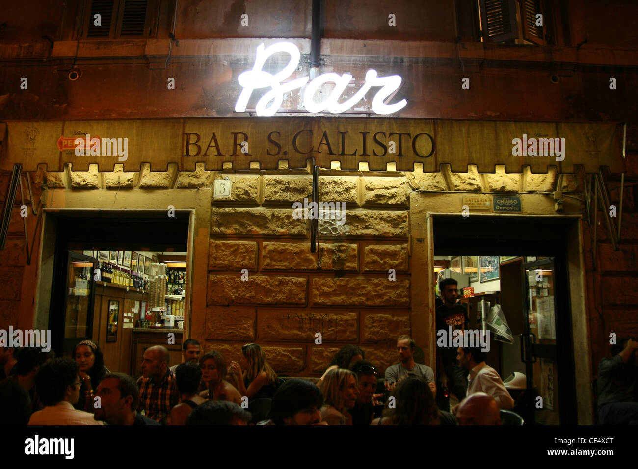 Bar san calisto rome hi-res stock photography and images - Alamy