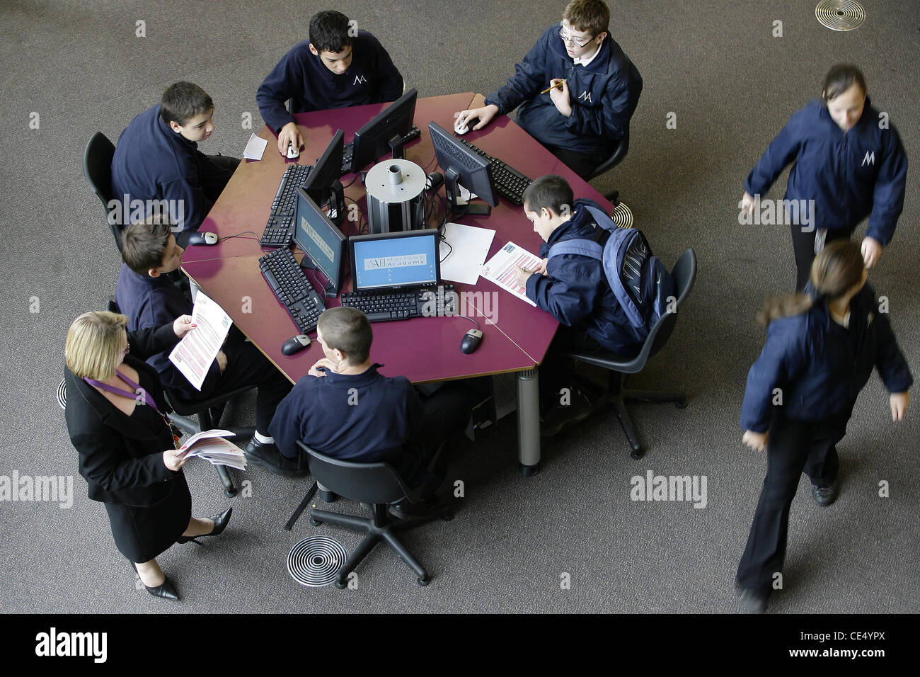 Year 9 School children studying Stock Photo - Alamy