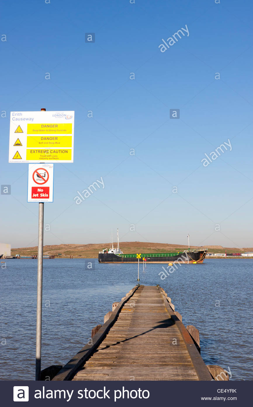 River Thames Warning Signs High Resolution Stock Photography and Images ...