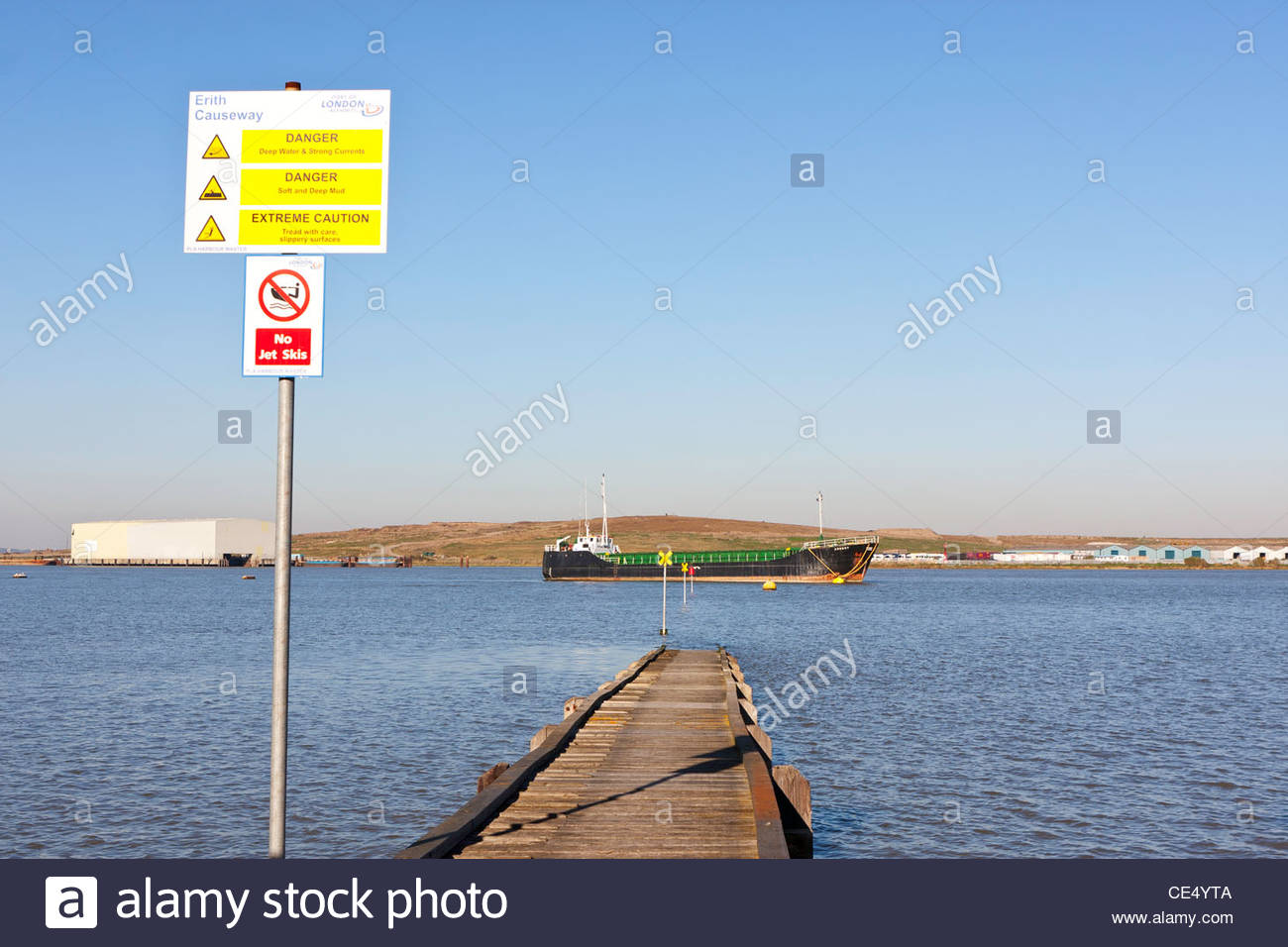 River Thames Warning Signs High Resolution Stock Photography and Images ...