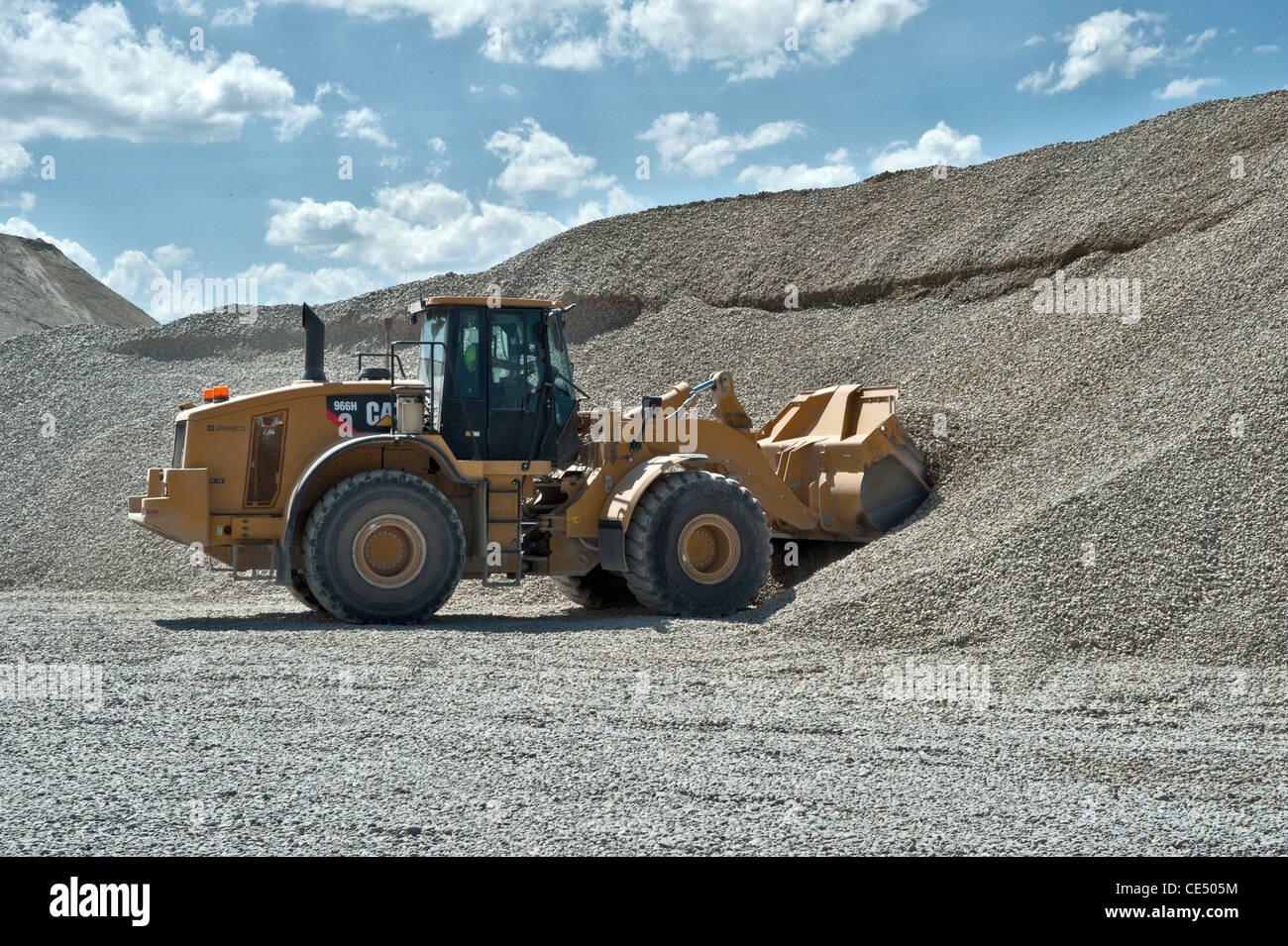 Loader tire hi-res stock photography and images - Alamy