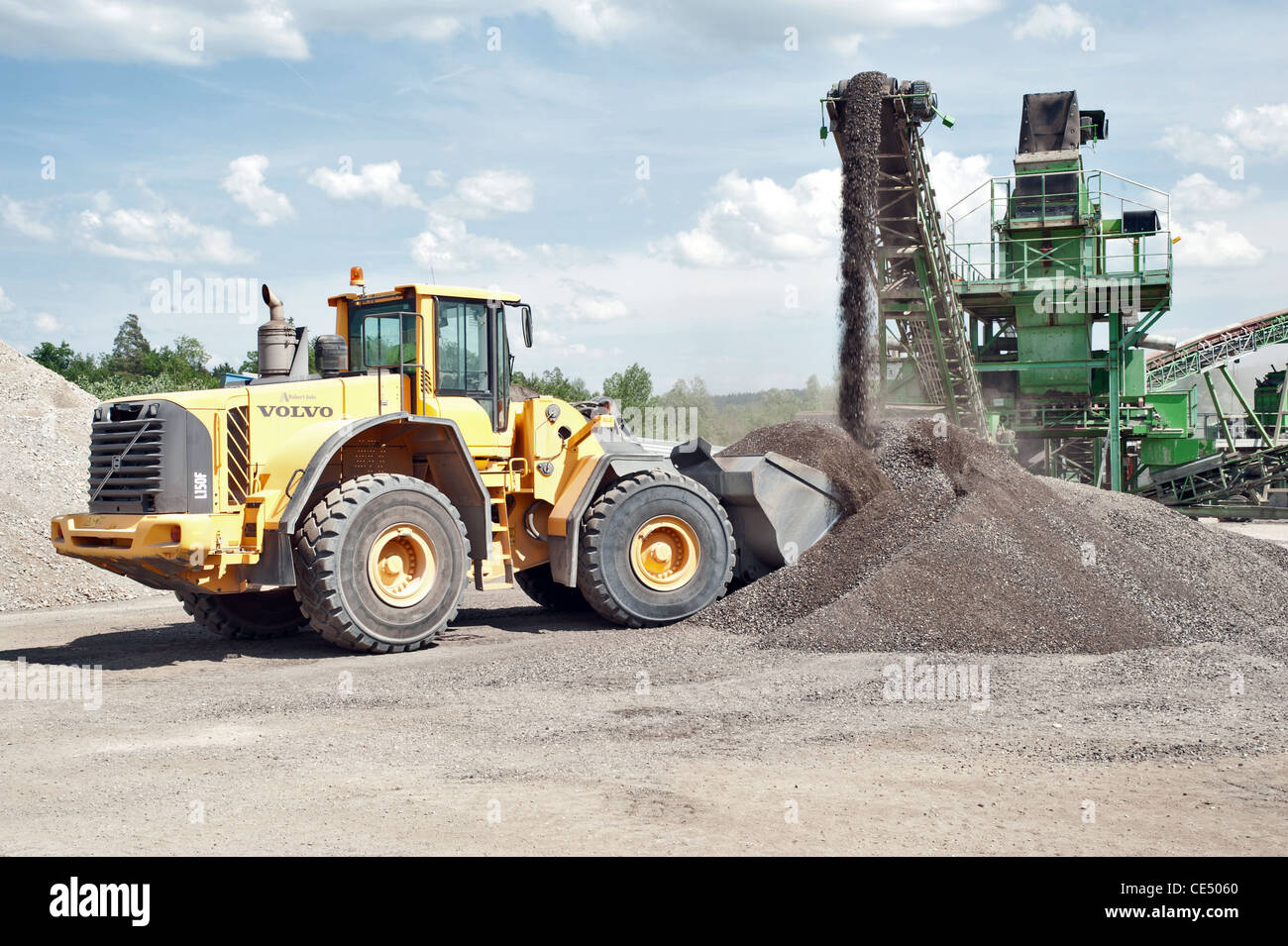 Front splitter hi-res stock photography and images - Alamy