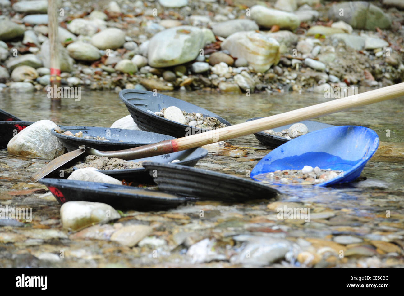 Gold panning nugget hi-res stock photography and images - Alamy