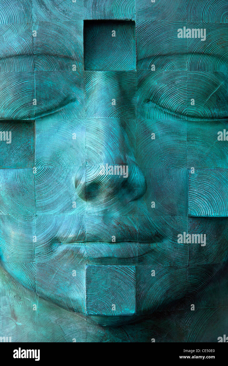 Abstract face sculpture hi-res stock photography and images - Alamy