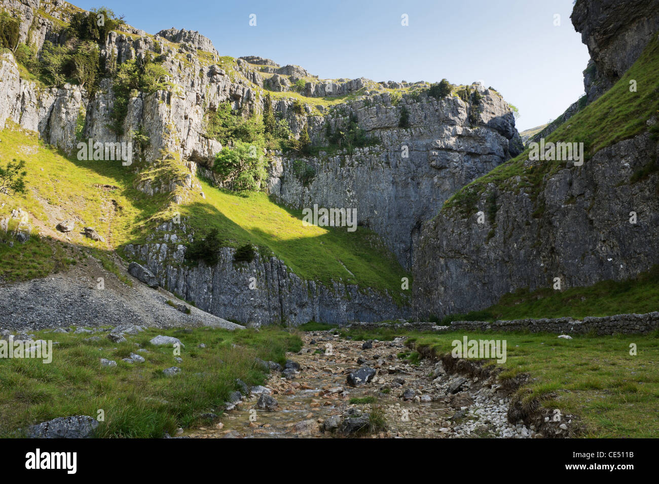 Gordale scar Yorkshire dales Stock Photo - Alamy
