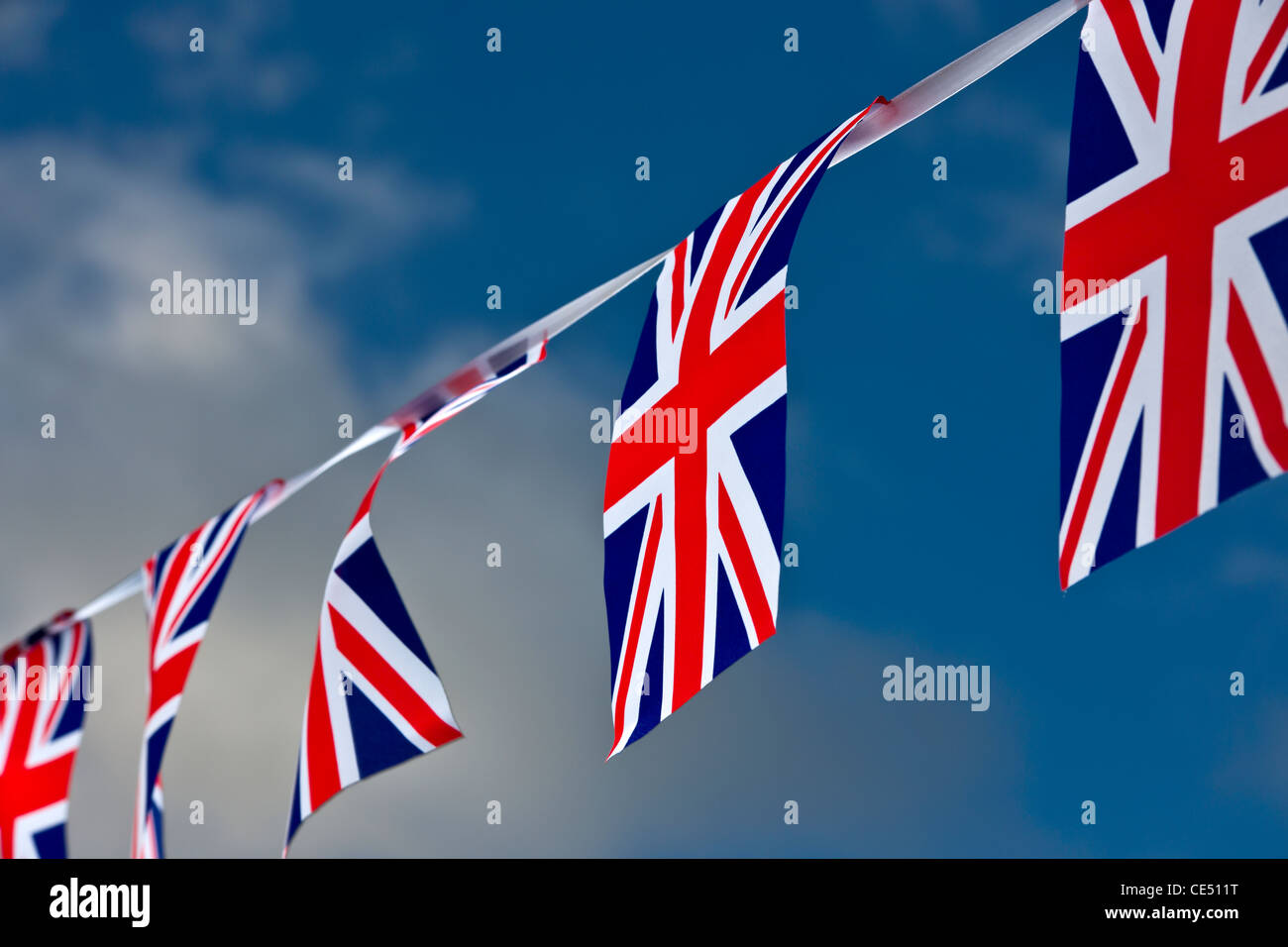 Union flag bunting hi-res stock photography and images - Alamy