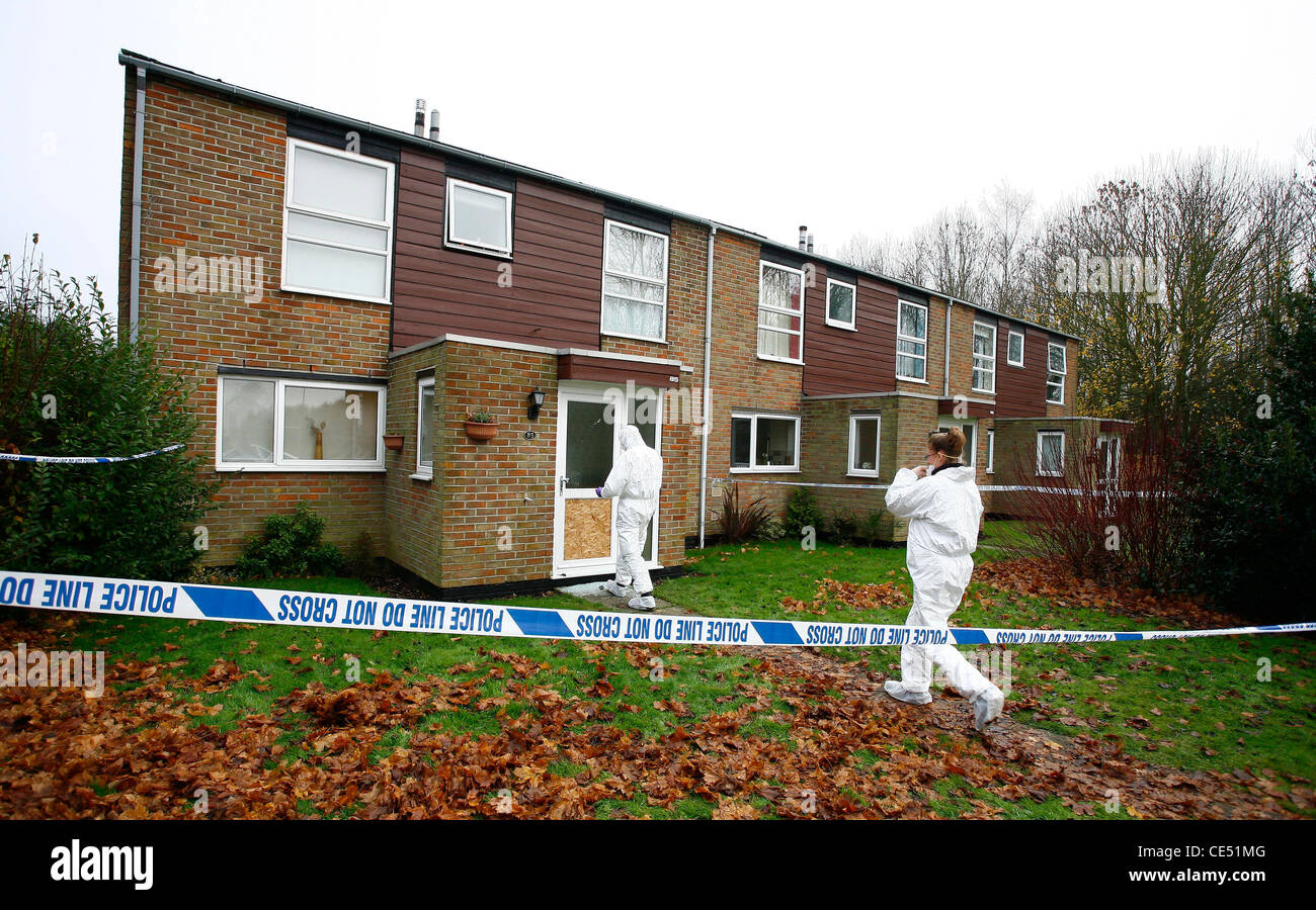 Scene Of Crime Officers at a murder scene Stock Photo - Alamy