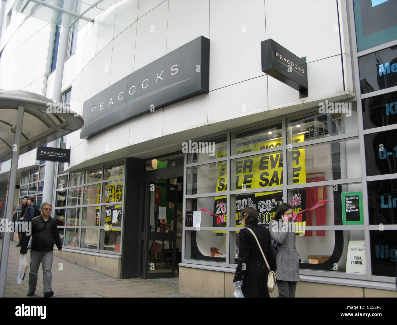 Peacocks retail unit hi-res stock photography and images - Alamy