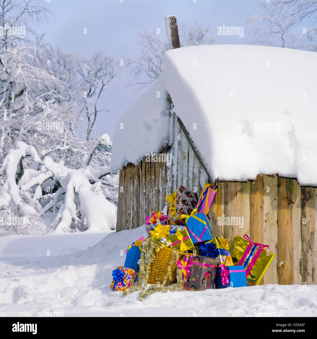 Log hut hi-res stock photography and images - Alamy