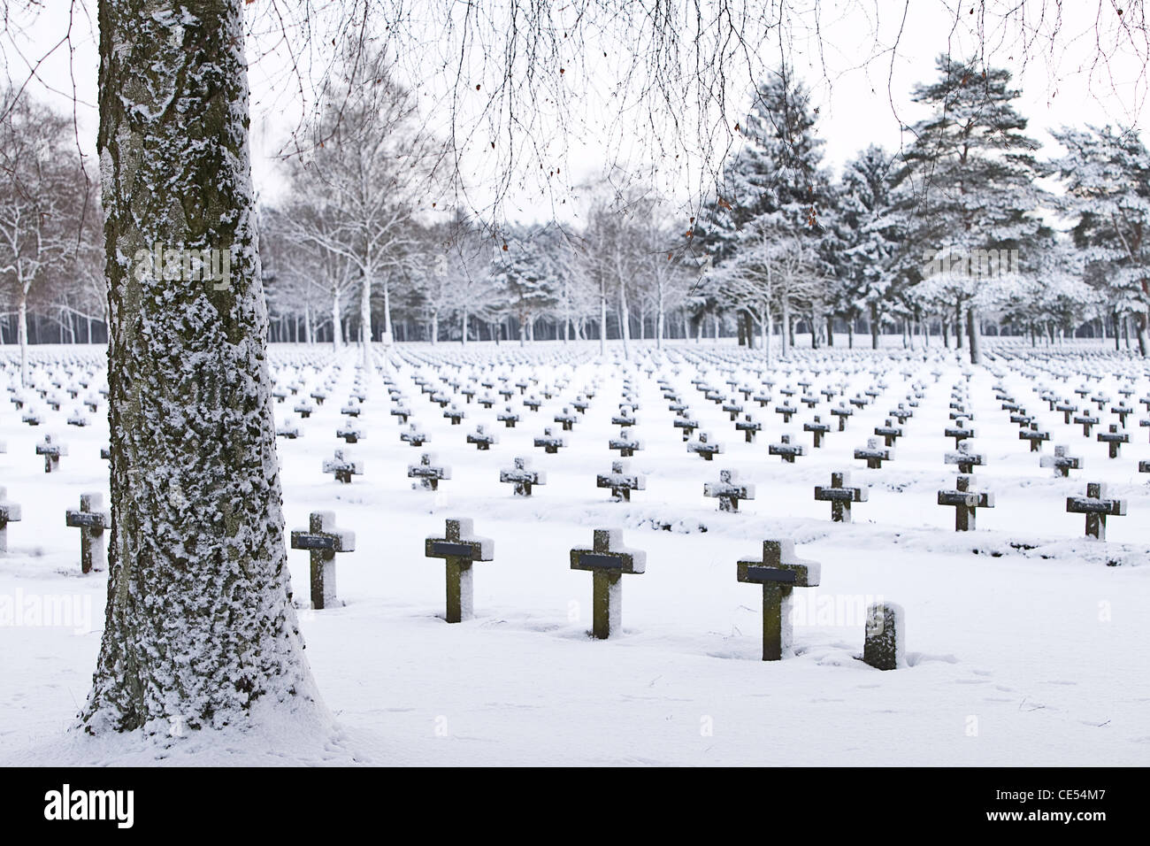 Ww2 military cemetery hi-res stock photography and images - Alamy