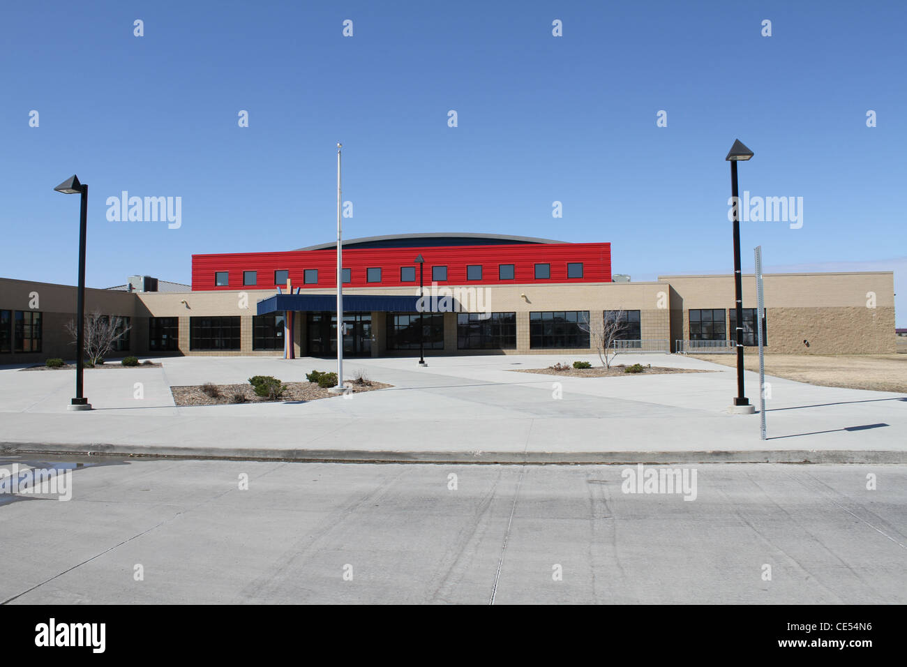 Middle school building hi-res stock photography and images - Alamy