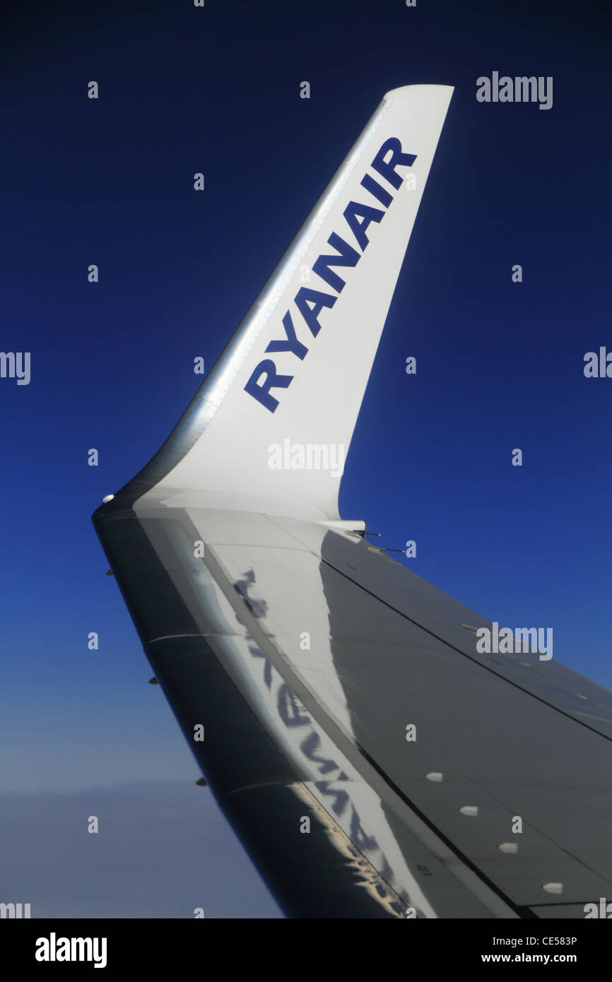 Ryanair Boeing 737 800 Wing High Resolution Stock Photography and ...
