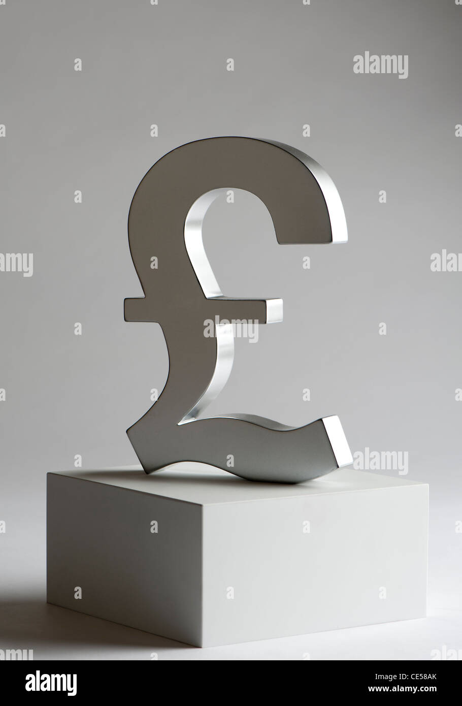 Pound sign hi-res stock photography and images - Alamy