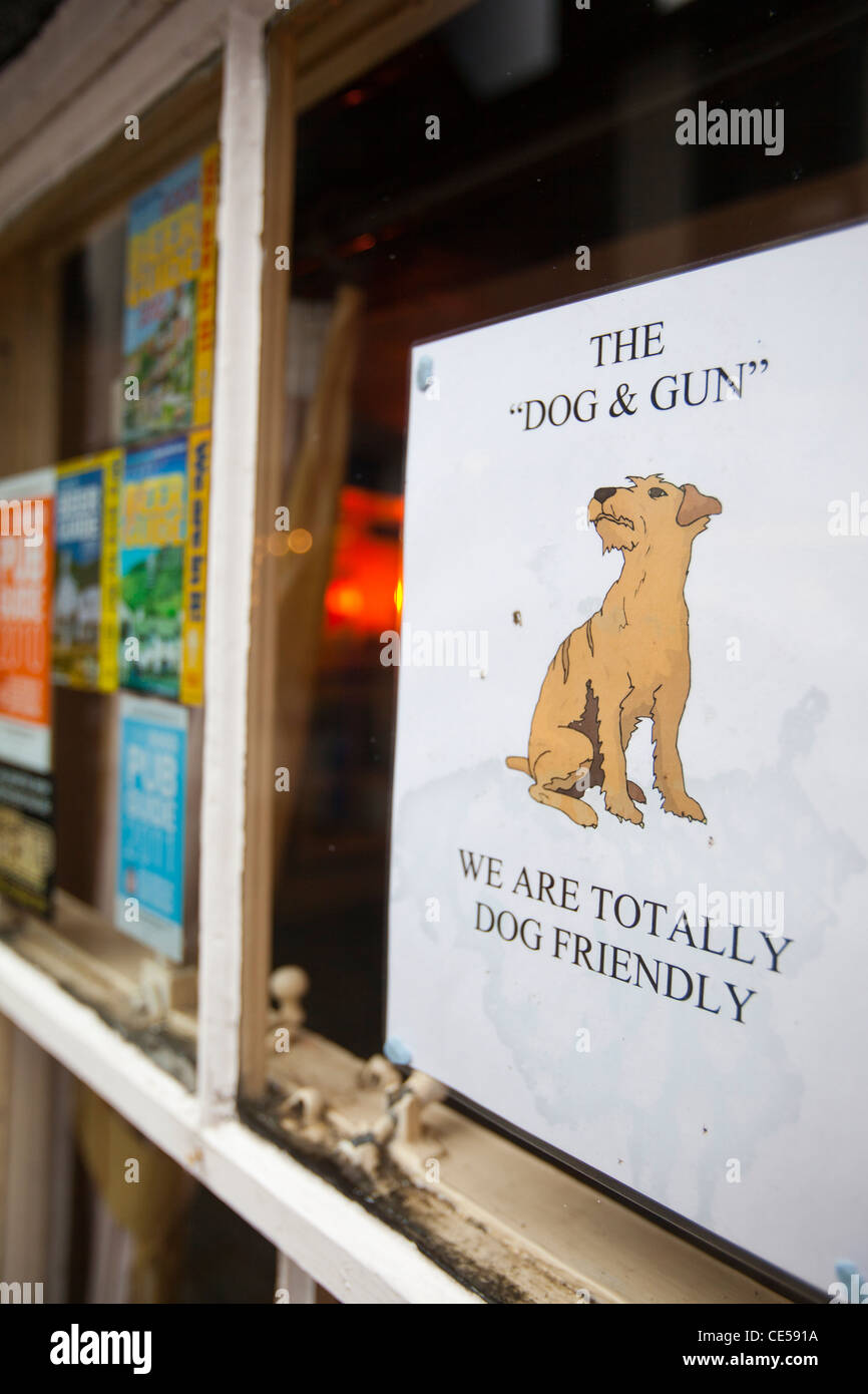 Pub poster uk window hi-res stock photography and images - Alamy