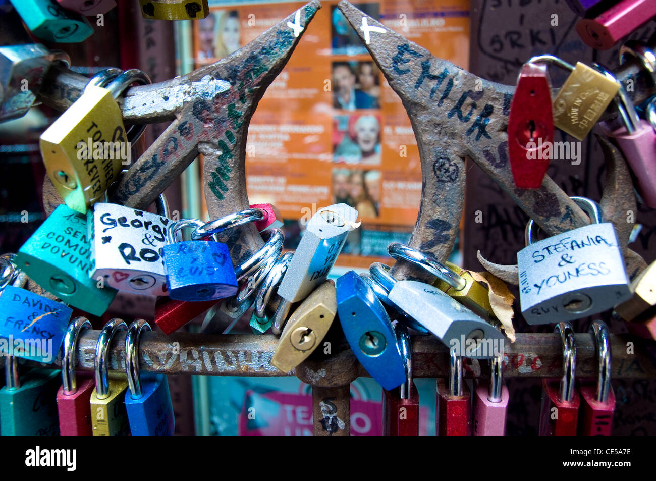 Love padlocks, Juliet's House, Verona, Italy Stock Photo - Alamy