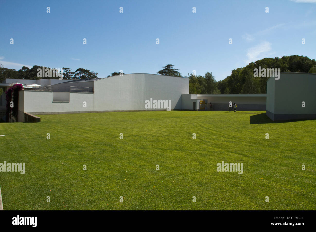 Fundacao Serralves High Resolution Stock Photography and Images - Alamy