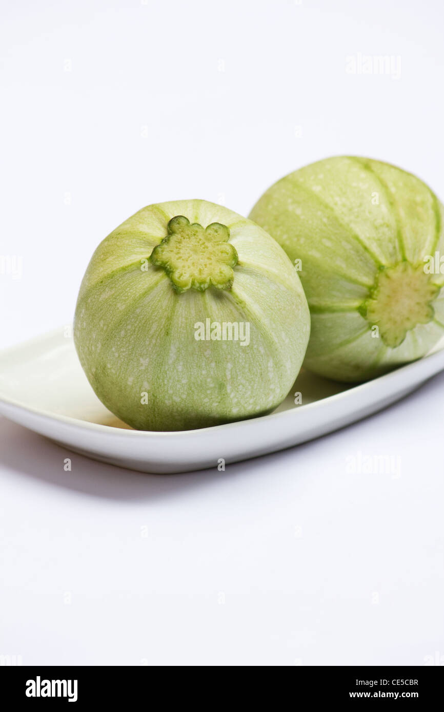 Globe zucchinis hi-res stock photography and images - Alamy