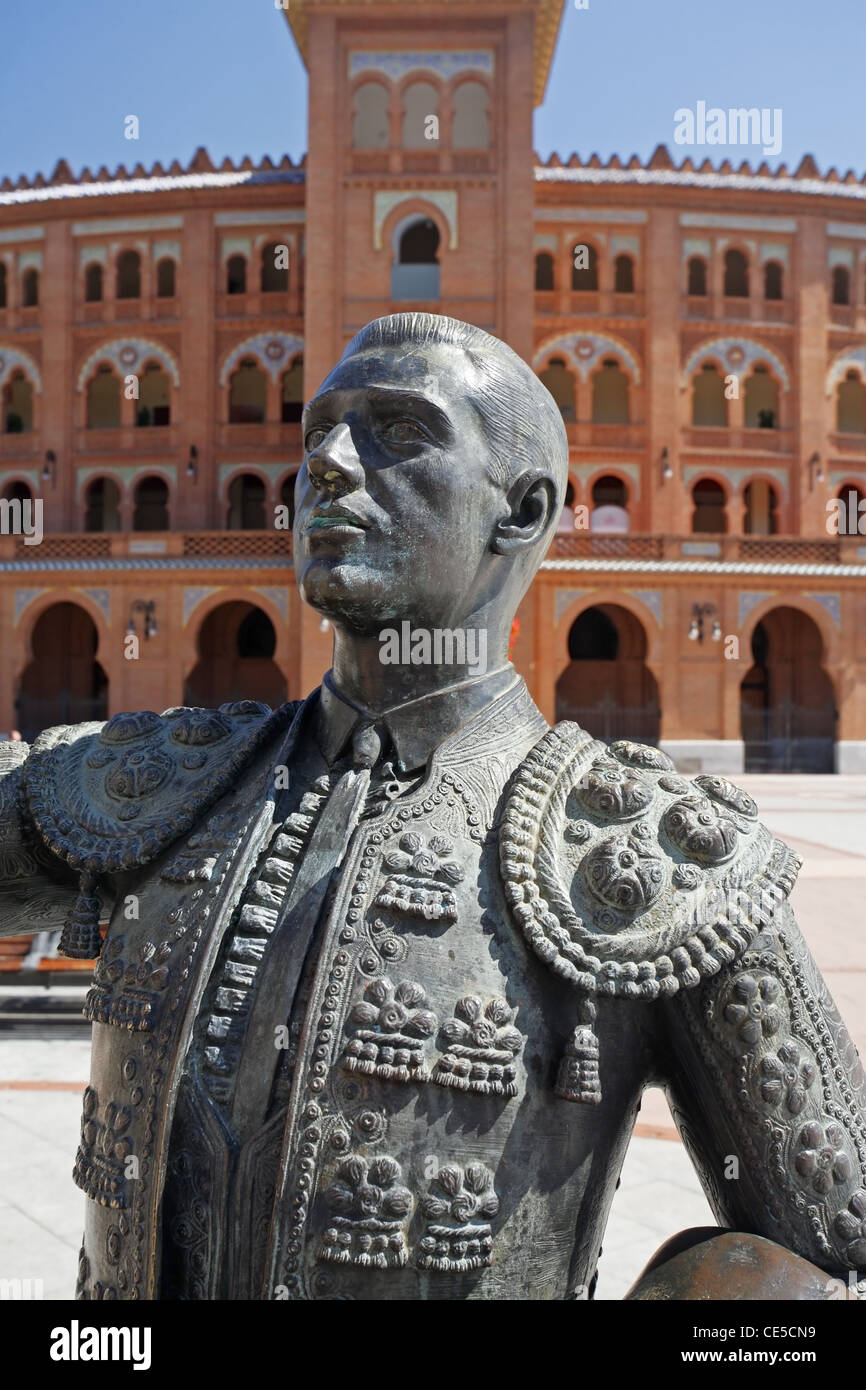 The Matador statue, the Plaza de Toros de Las Ventas in Madrid, Spain ...