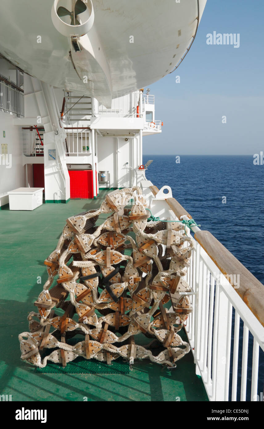 Rope ferry hi-res stock photography and images - Alamy