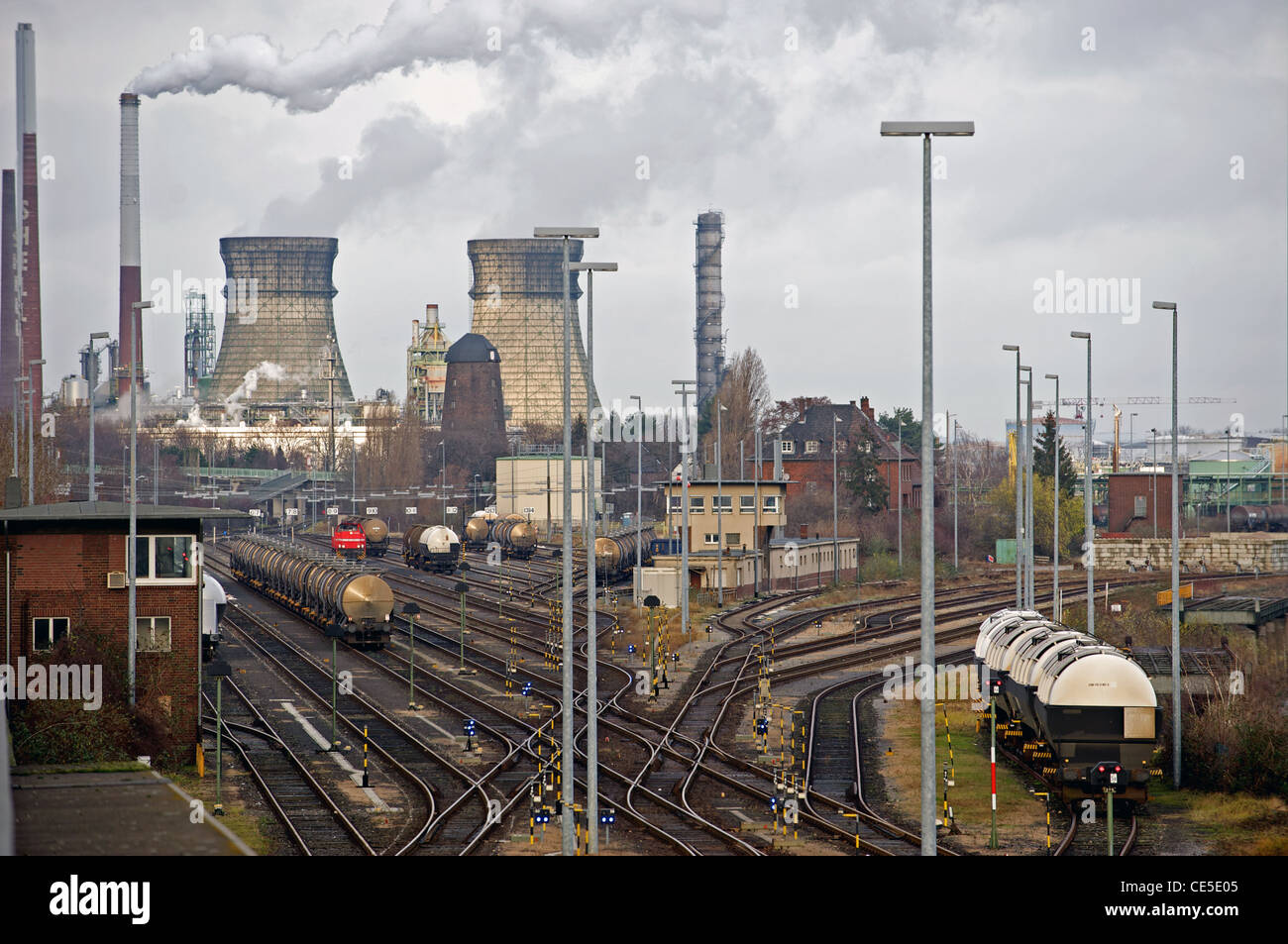Rhineland oil refinery Germany Stock Photo - Alamy
