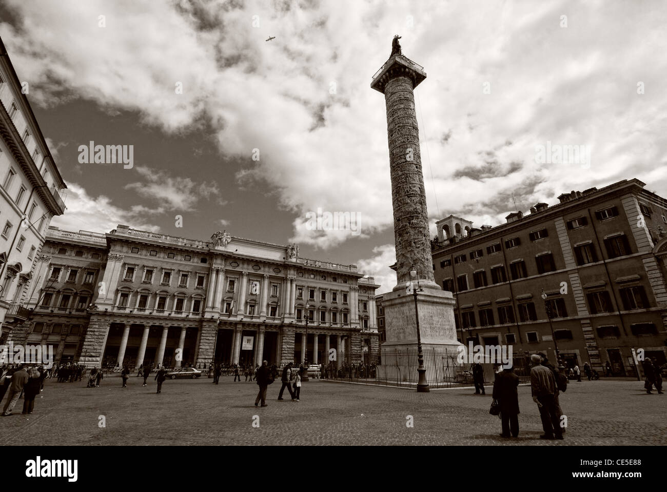 italia roma piazza colonna Stock Photo - Alamy