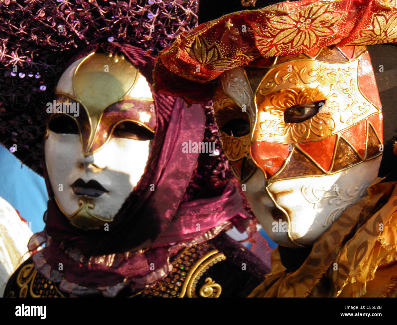 Two theater masks hi-res stock photography and images - Alamy