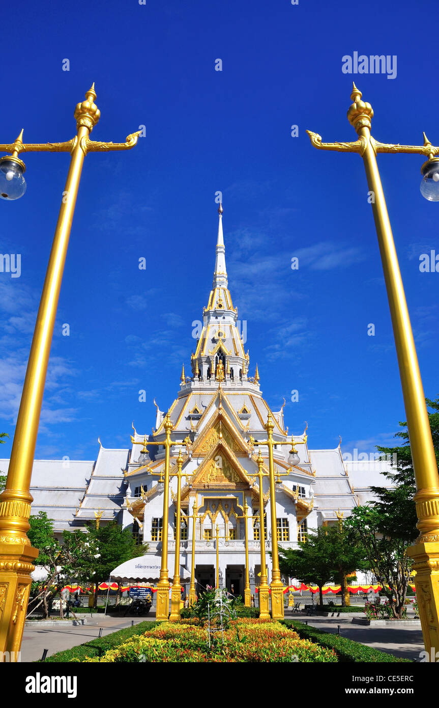 A great marble church, Wat Sothorn, Chachoengsao Thailand Stock Photo ...