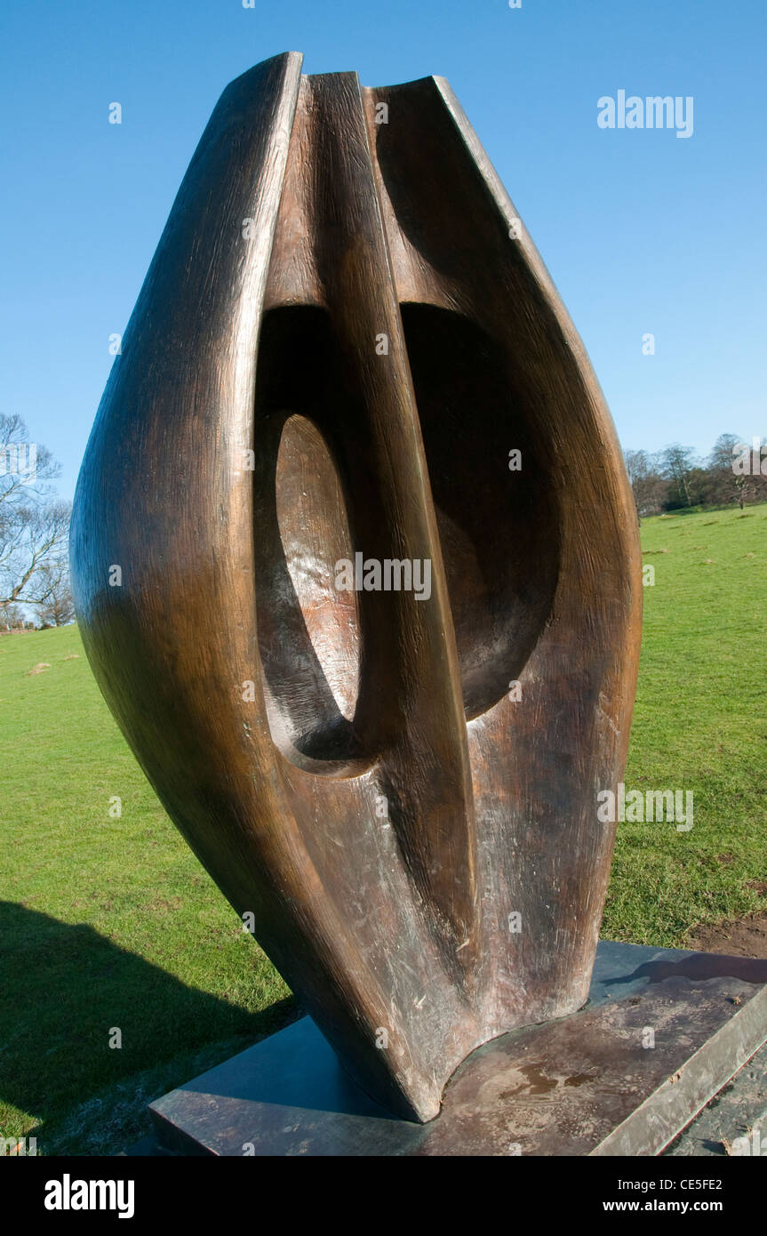Large Totem Head by Henry Moore at the Yorkshire Sculpture Park in West ...