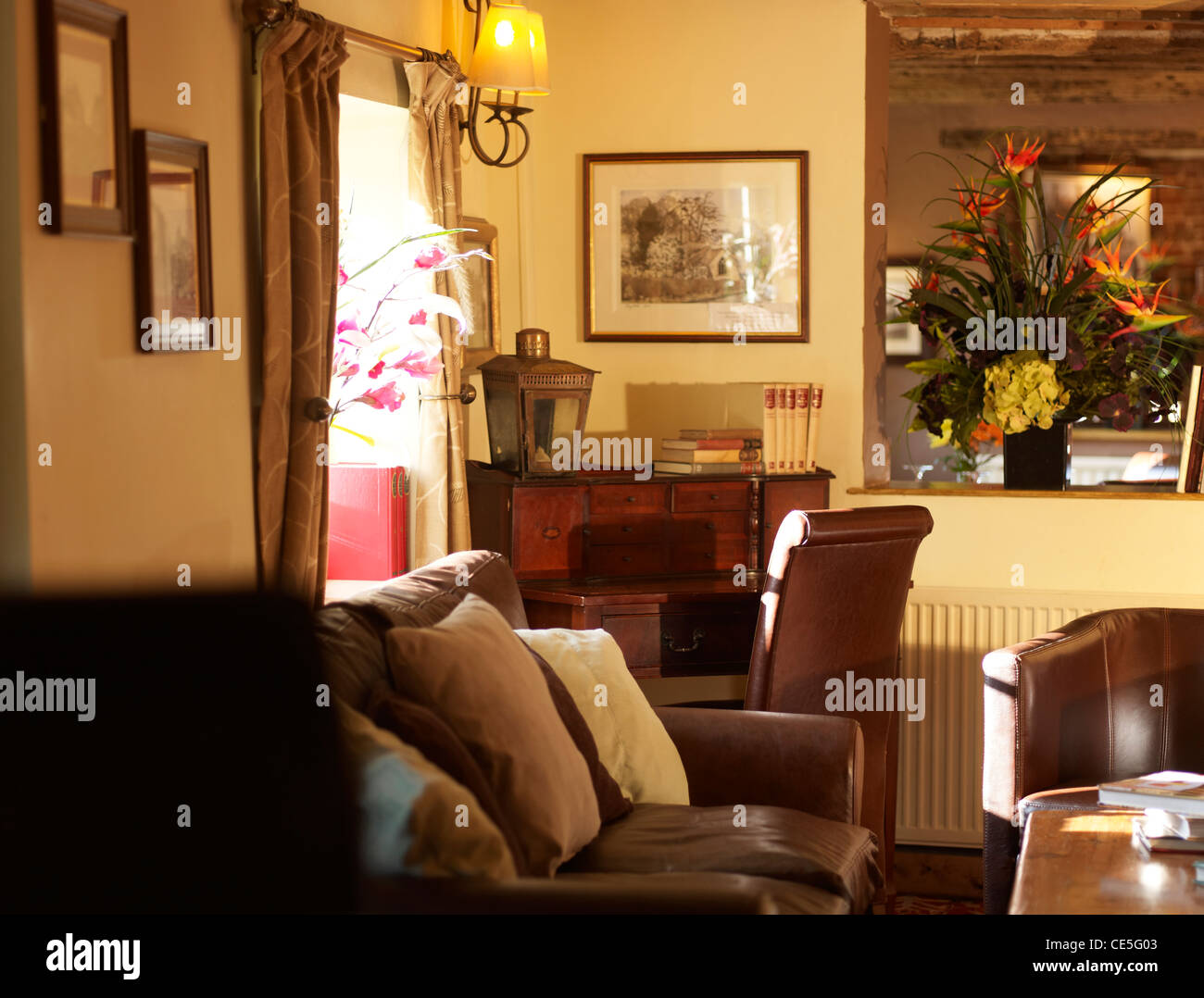 Interior of a British pub / restaurant Stock Photo - Alamy
