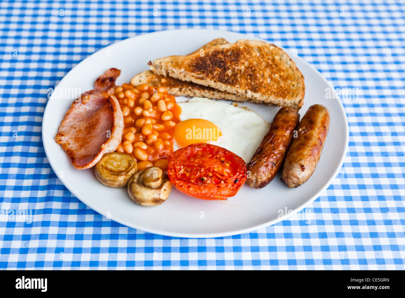 Full english breakfast tablecloth hi-res stock photography and images ...