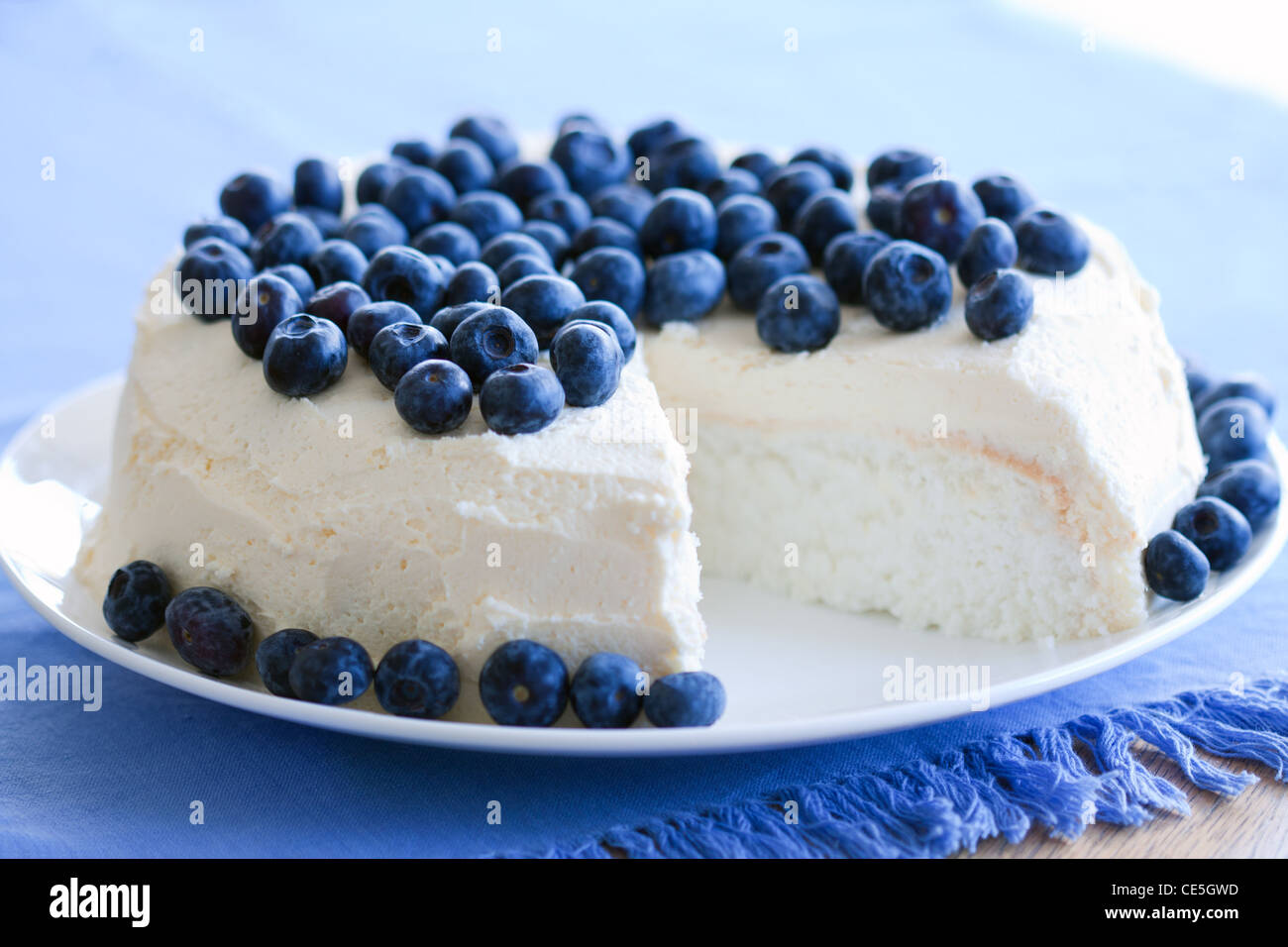 Angel food cake Stock Photo - Alamy