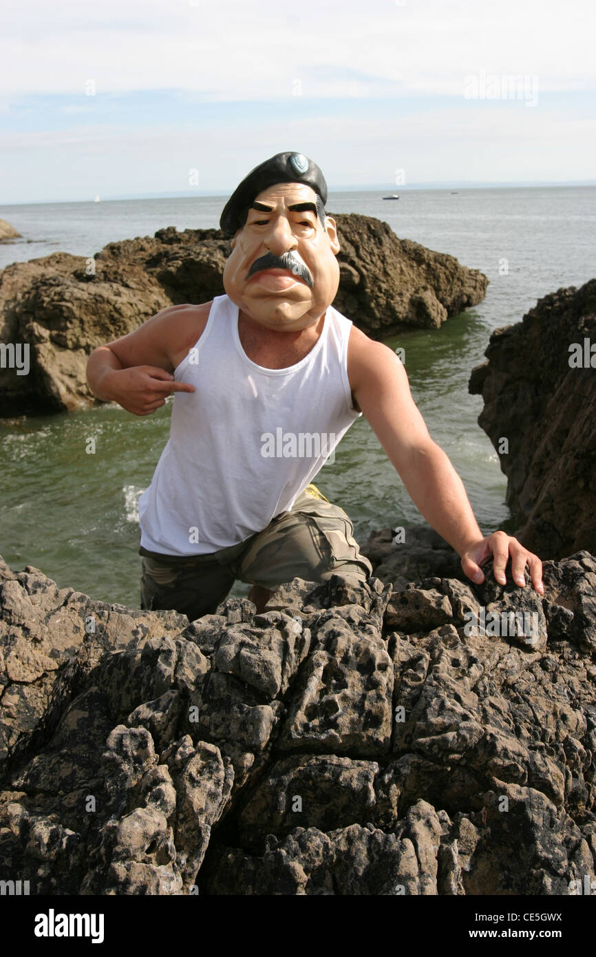 Saddam hussein hanging hi-res stock photography and images - Alamy