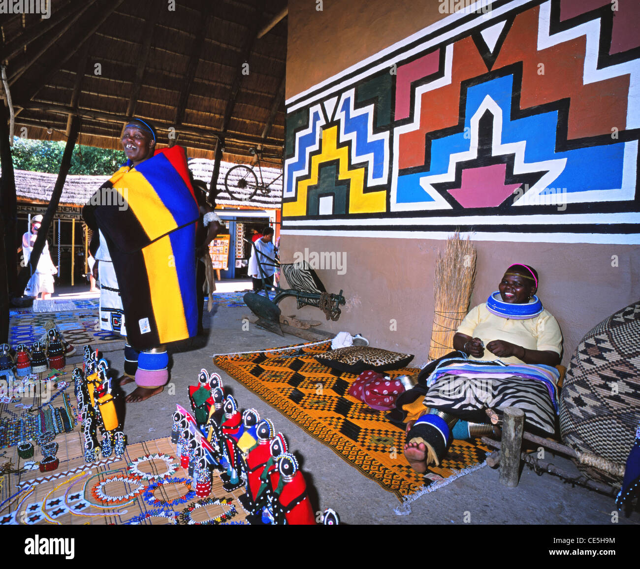 Ndebele traditional dress hi-res stock photography and images - Alamy