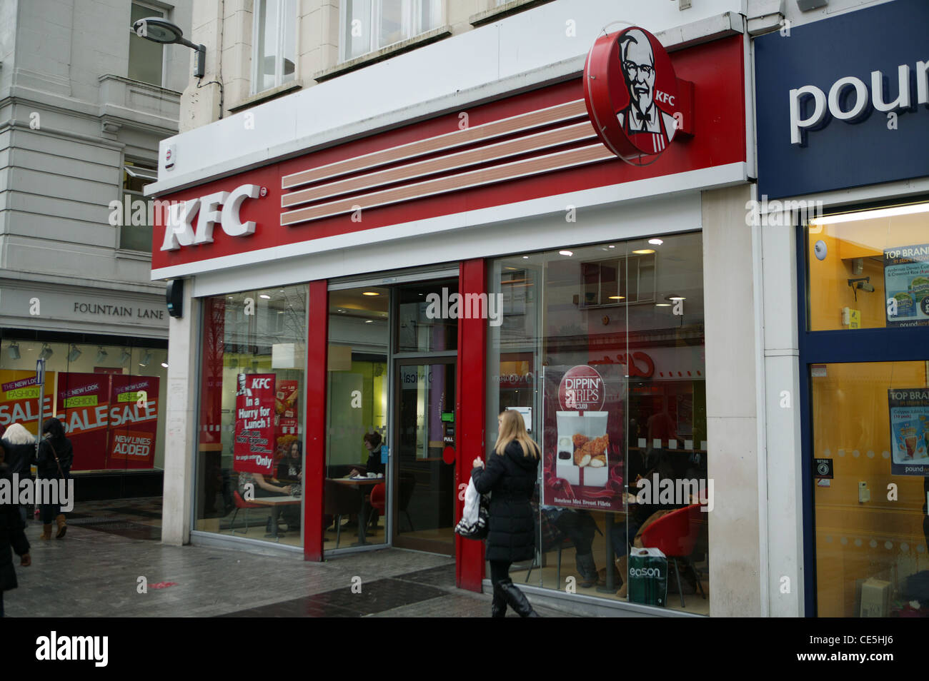 Frontage of the Kentucky Fried Chicken restaurant in Belfast, KFC ...