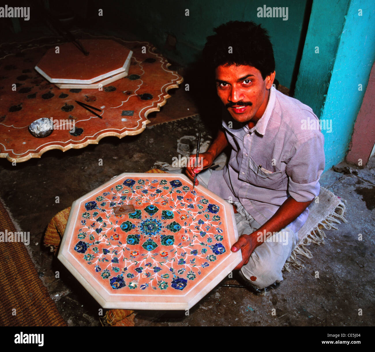 Artist of india hi-res stock photography and images - Alamy