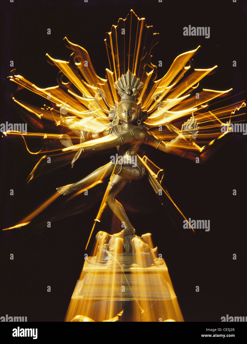 Shiva nataraja the dancing lord hi-res stock photography and images - Alamy