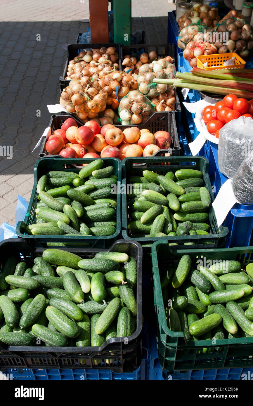 Fresh vegetables and fruits at a farmer's market Stock Photo - Alamy
