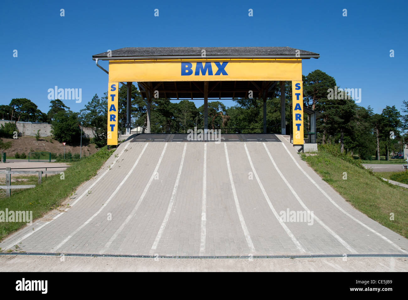 Bmx track start hi-res stock photography and images - Alamy