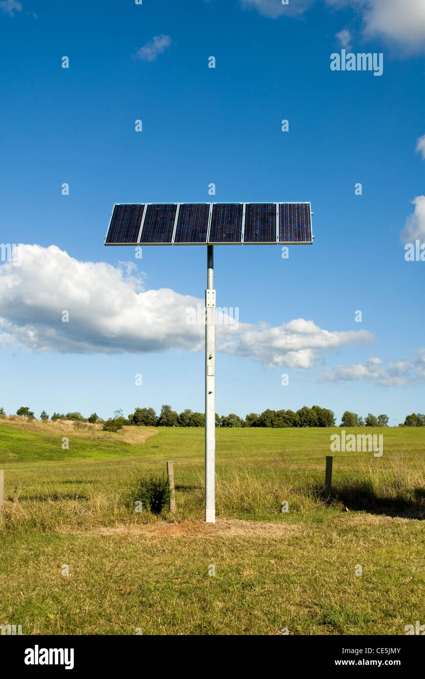 Solar panel sign hi-res stock photography and images - Alamy
