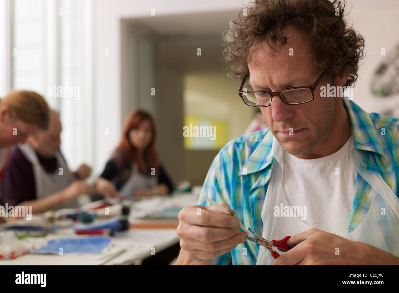 A visual arts course for adults run by the University of the Creative ...