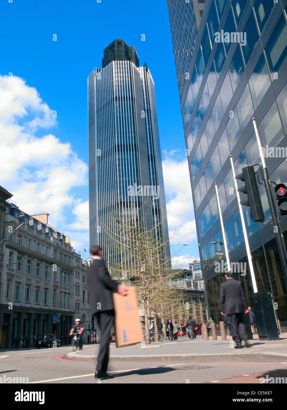 view of the NatWest Tower in London, Tower 42 Stock Photo - Alamy